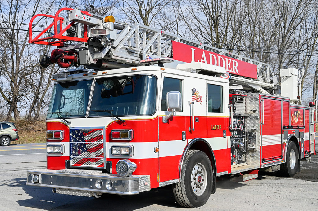 SOLD SOLD SOLD 2010 Pierce 75′ Quint 1500/400 - Command Fire Apparatus LLC