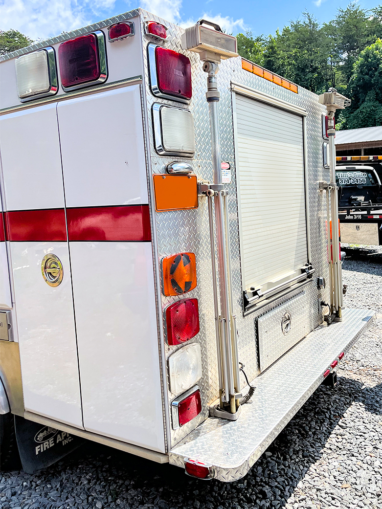 sold sold sold 2002 Ford 4X4 Light Rescue / Utility Truck - Command ...