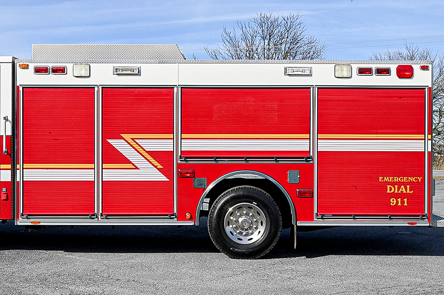 SOLD SOLD SOLD 2001 Pierce Non Walk-In Heavy Rescue - Command Fire ...