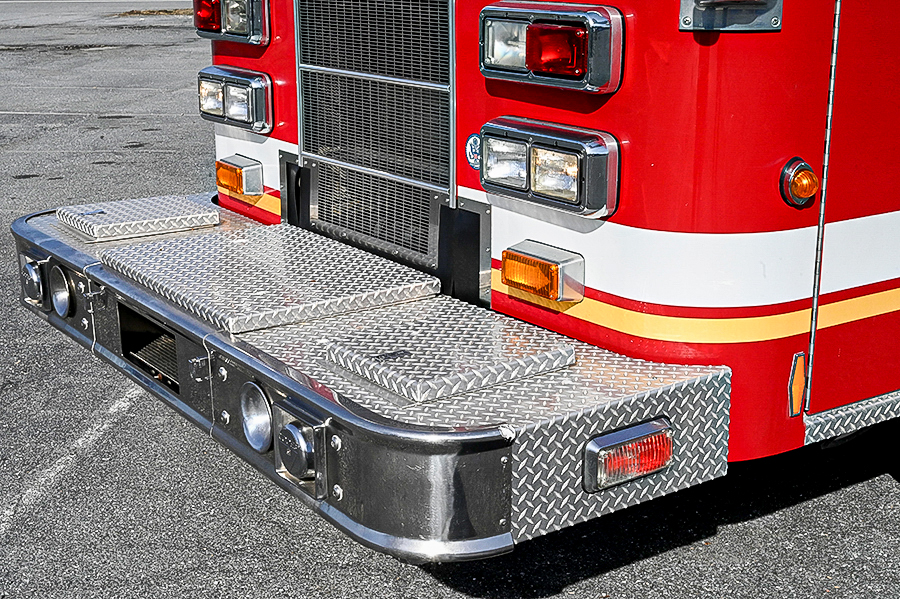 SOLD SOLD SOLD 2001 Pierce Non Walk-In Heavy Rescue - Command Fire Apparatus LLC