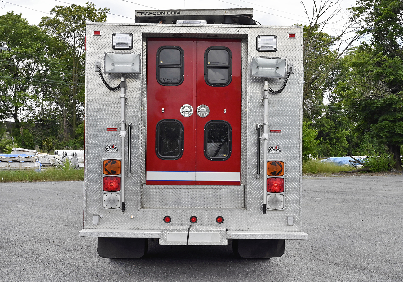 SOLD SOLD SOLD 1991 International Medium Duty Walk-In Rescue - Command ...