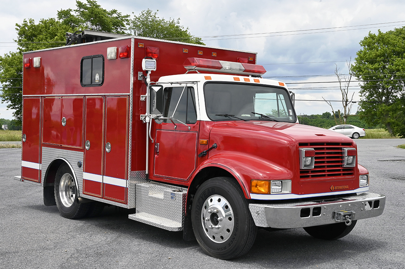 SOLD SOLD SOLD 1991 International Medium Duty Walk-In Rescue - Command ...