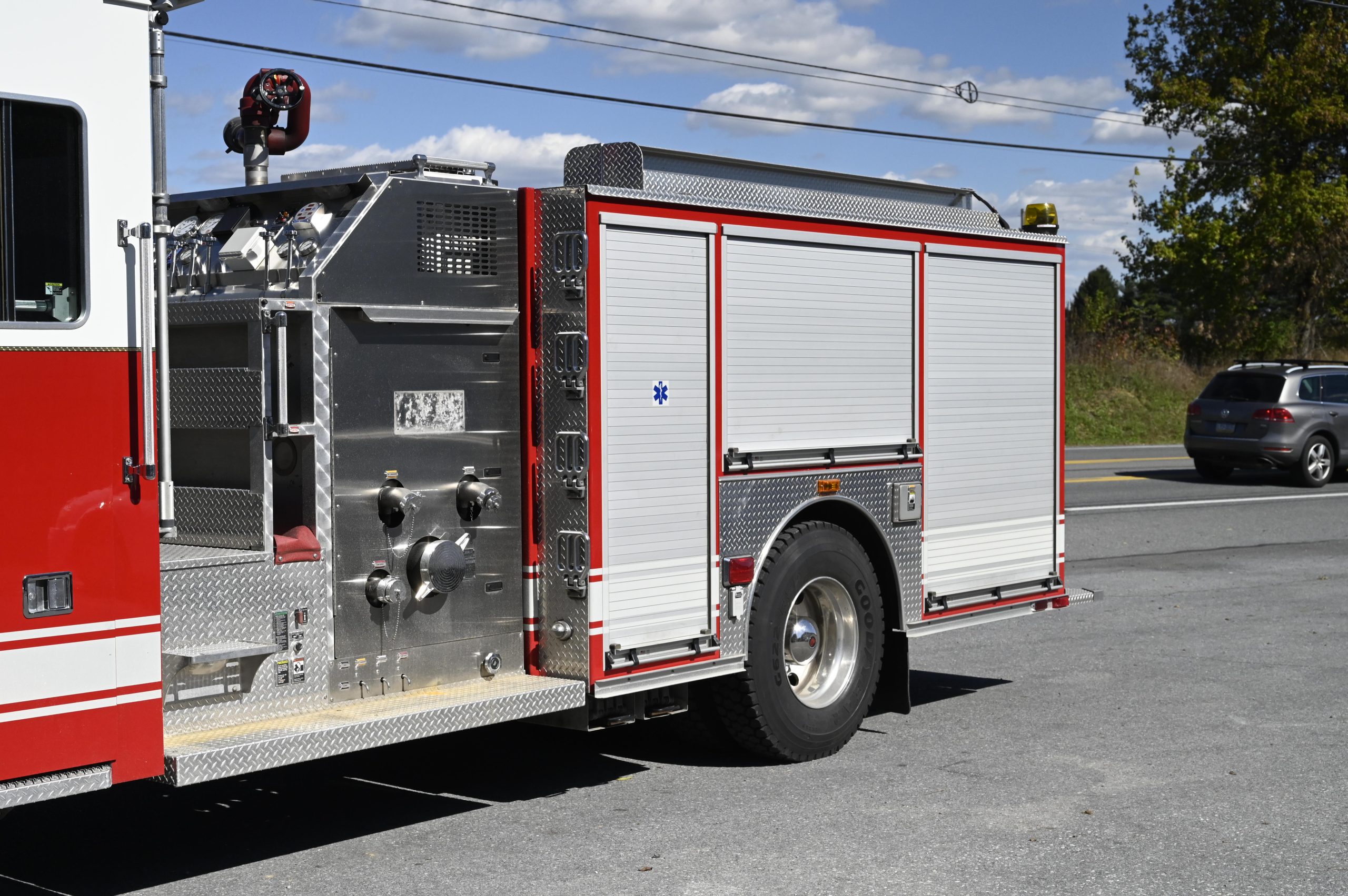 sold sold sold 2010 Sutphen 1500/500 Rescue Pumper - Command Fire ...