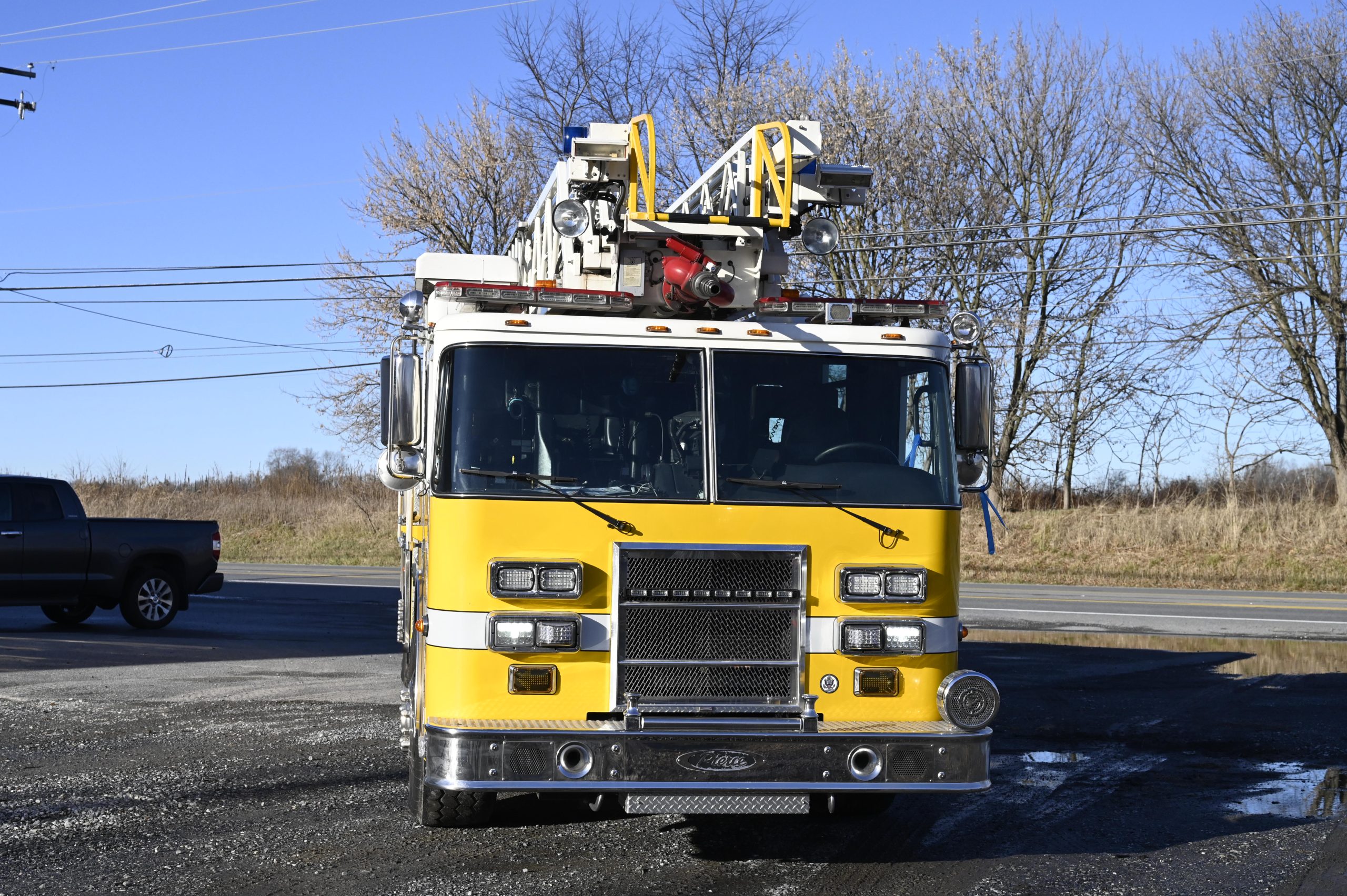 SOLD SOLD SOLD 2002 Pierce 105' Aerial Quint - Command Fire Apparatus LLC